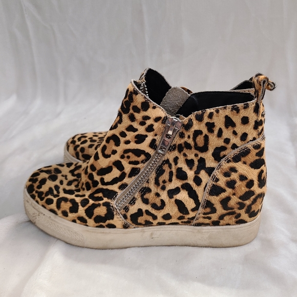 Steve Madden | Shoes | Steve Madden Womens Wedgie Leopard Print Cow ...